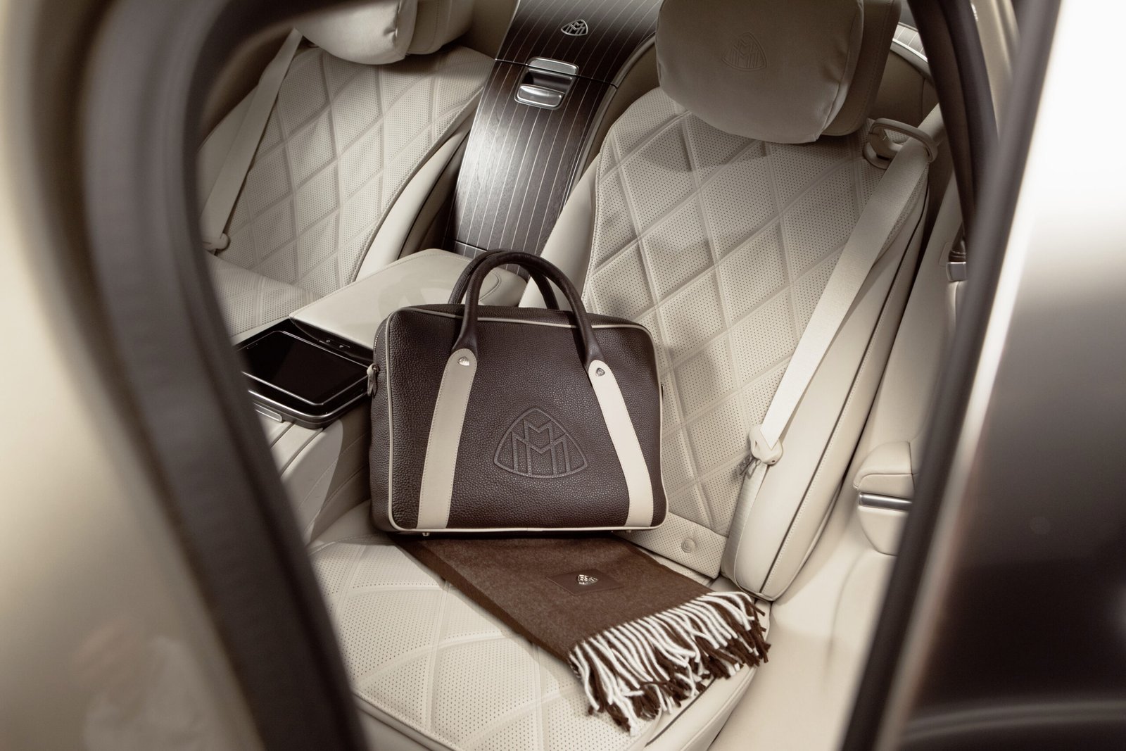 Mercedes-Benz Abu Dhabi Launches Website for Exclusive Lifestyle and ...