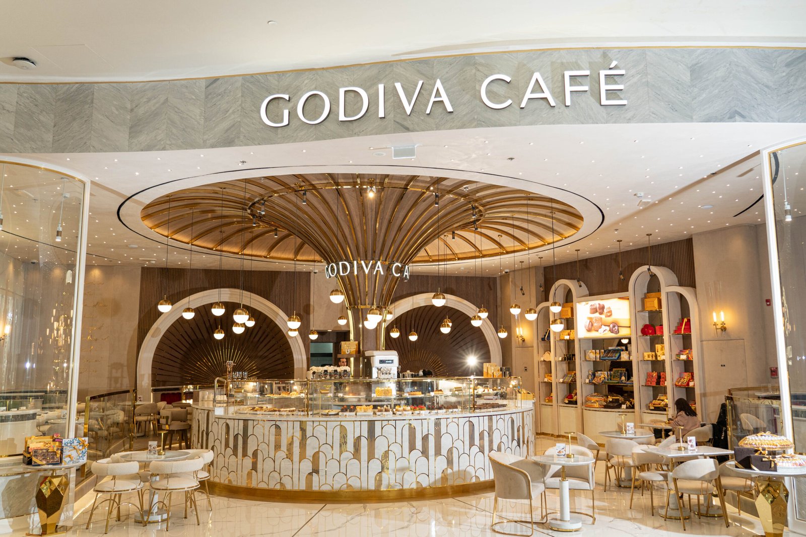 GODIVA Opens Its Newest Chocolate Café and Store in Dubai Mall - Lady ...