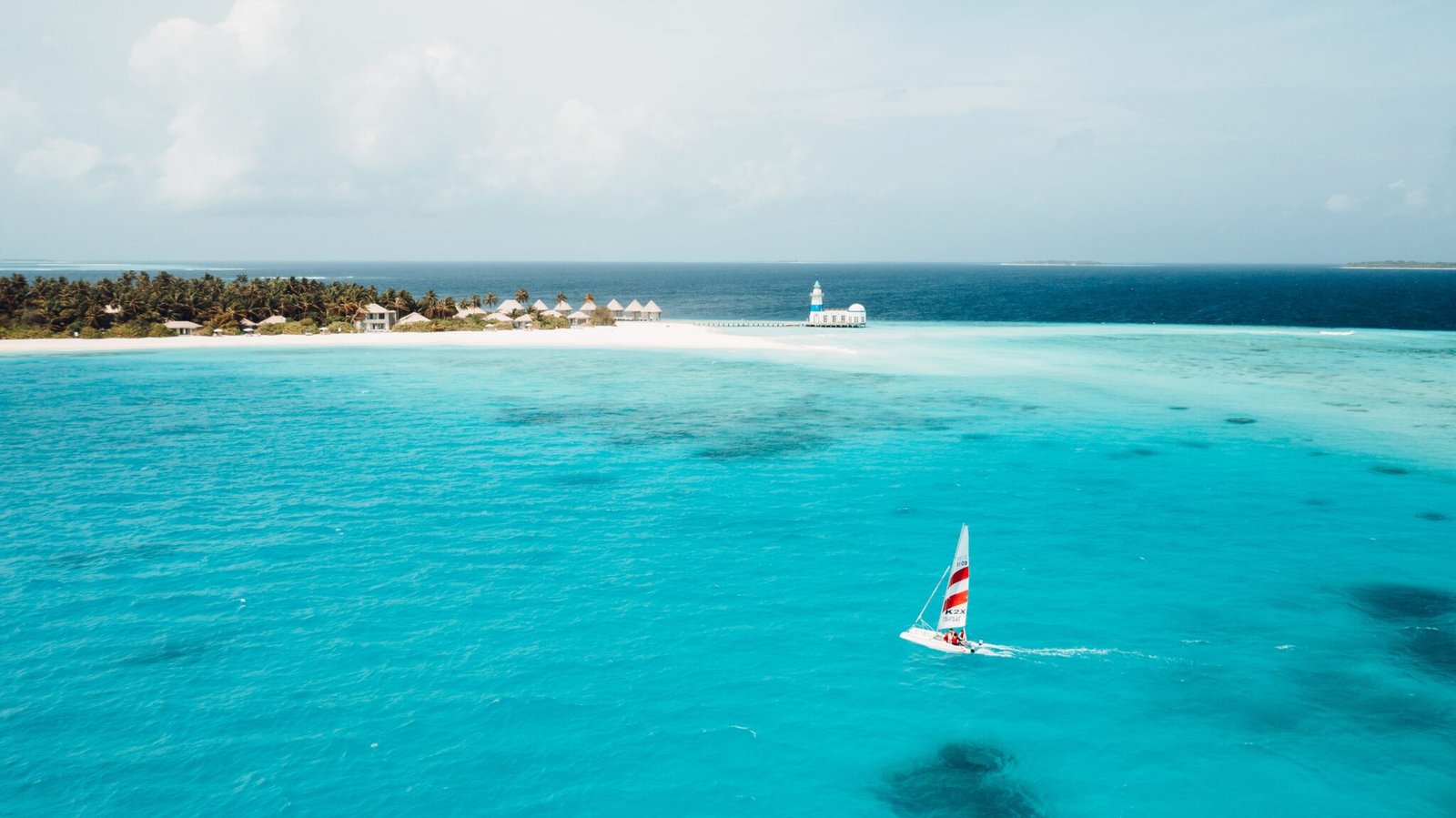 This UAE National Day Escape to InterContinental Maldives Maamunagau ...