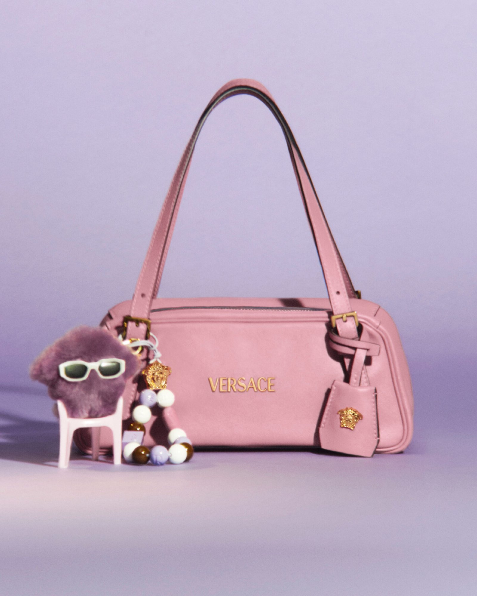 A TECH TAKE ON VERSACE TAG - Lady Lead Magazine