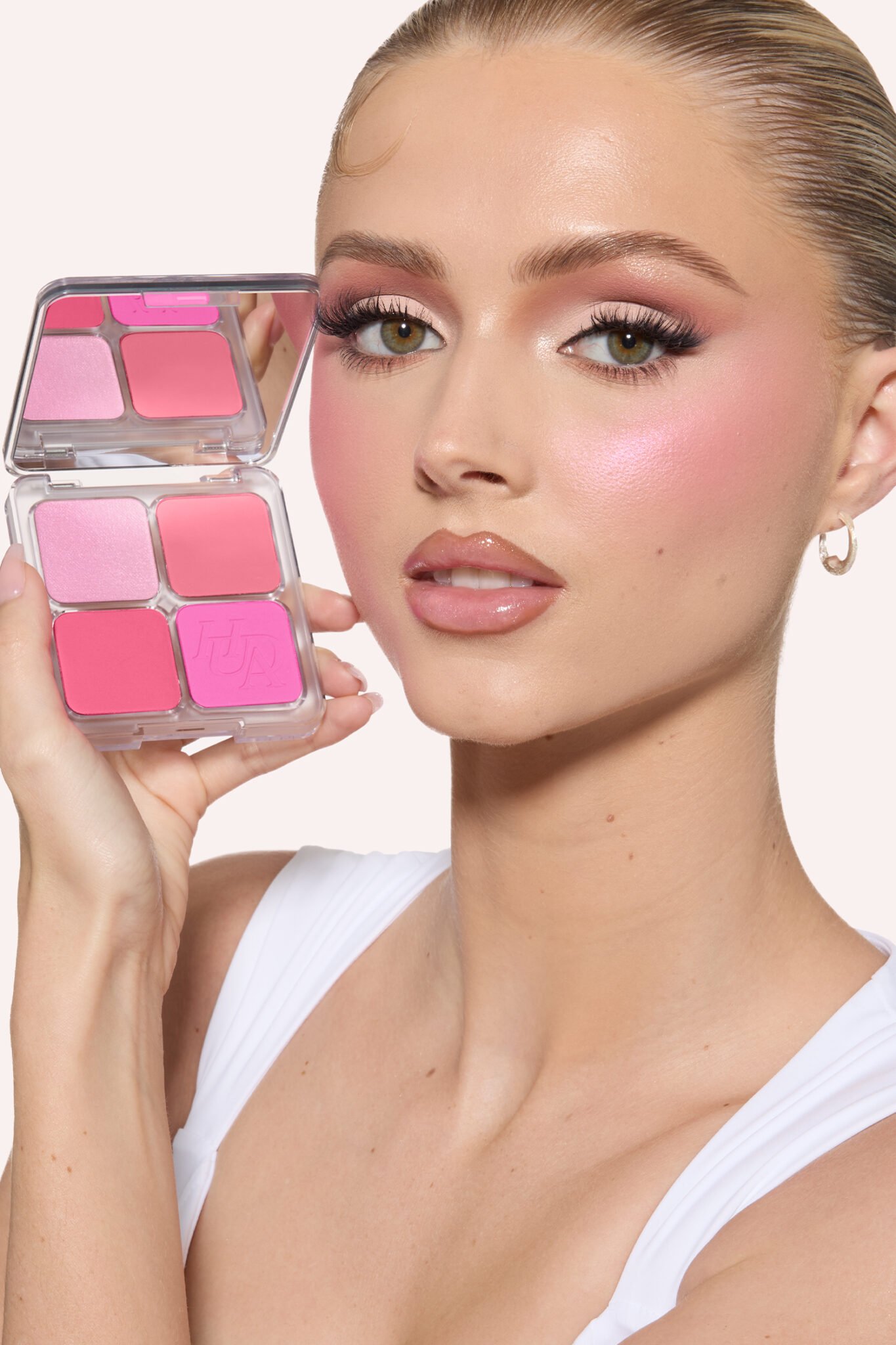 HUDA BEAUTY LAUNCHES THE BLUSH FILTER PALETTE - Lady Lead Magazine